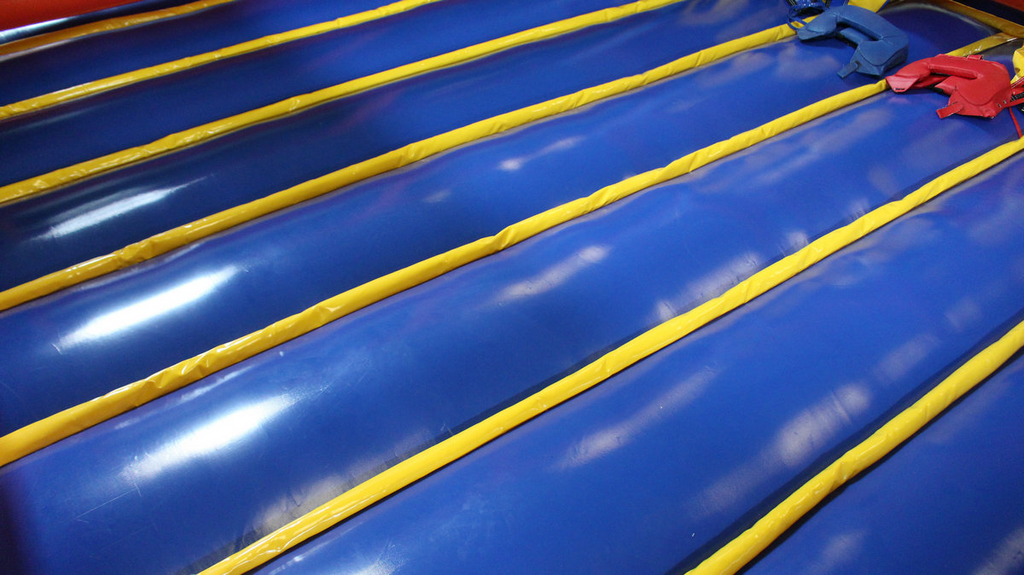 Boxing Ring – Gorilla Bounce